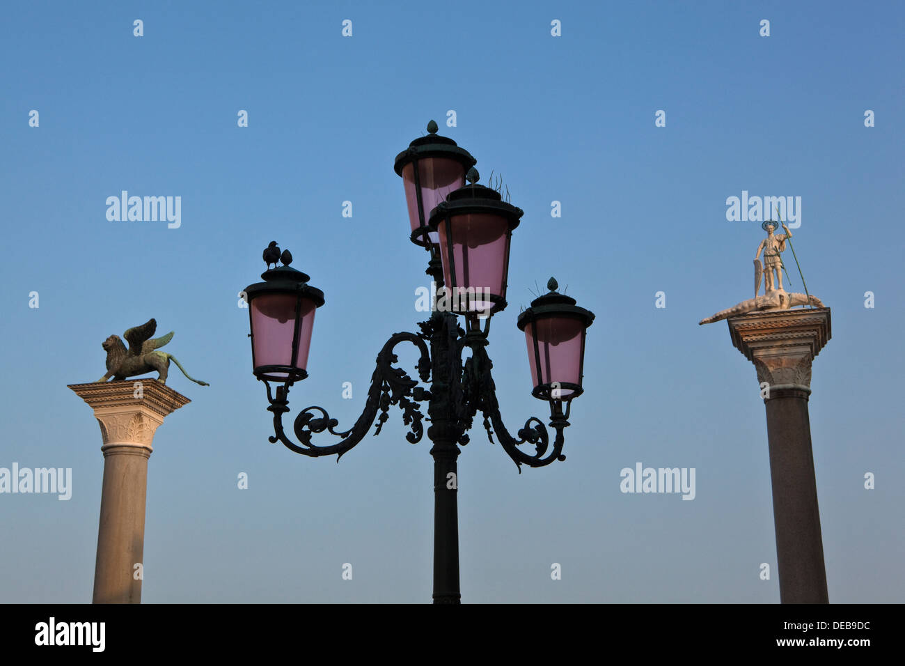 Blue sky background for monuments hi-res stock photography and images ...