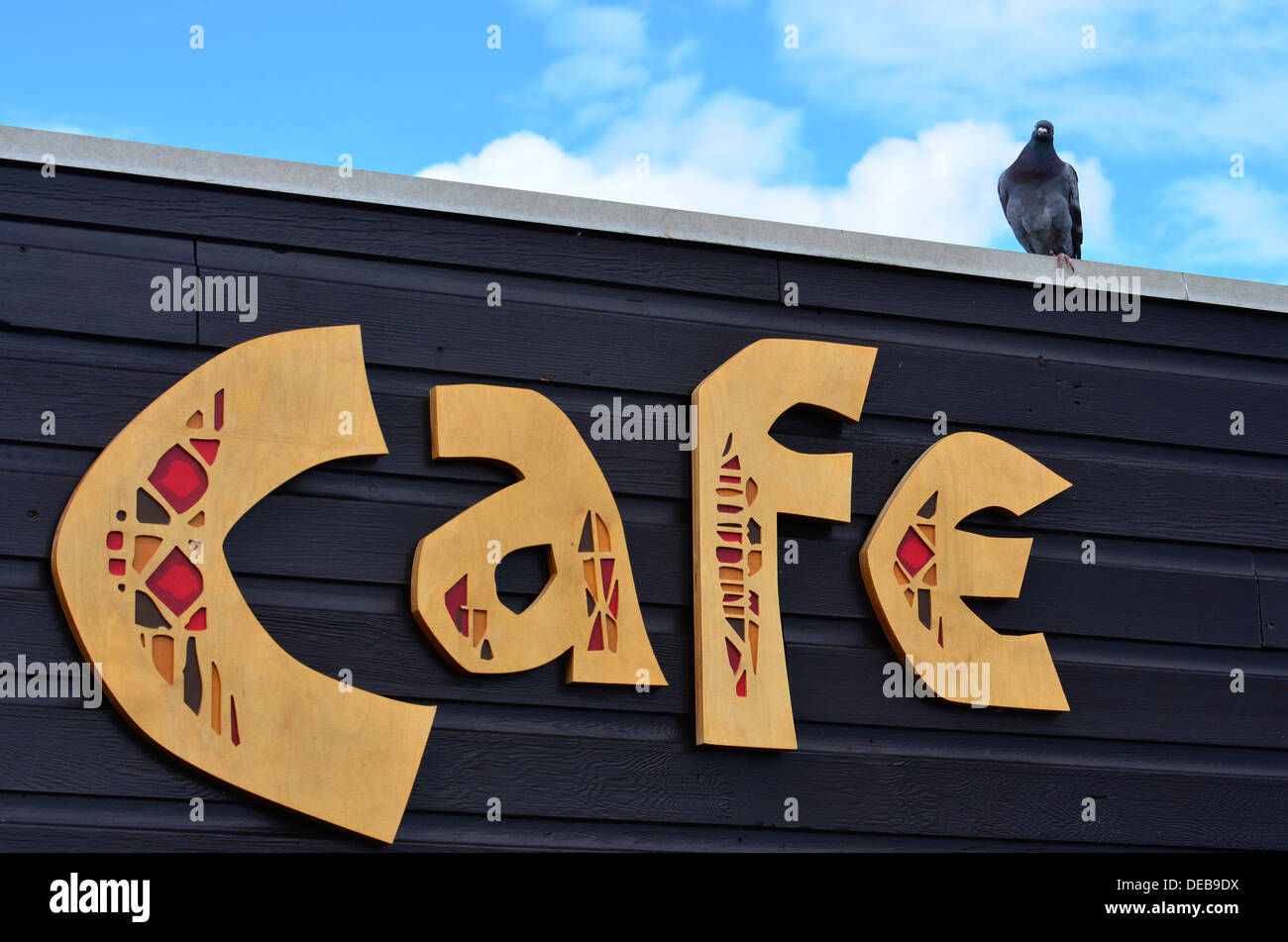 Sign with bird logo hi-res stock photography and images - Alamy