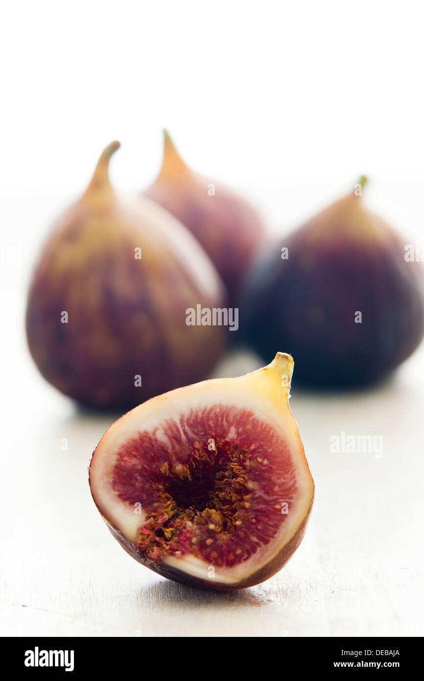 Whole and half figs hi-res stock photography and images - Alamy