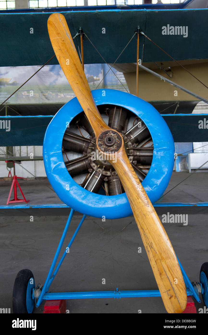 Old aircraft engine with wood propeller, vintage plane close up Stock ...