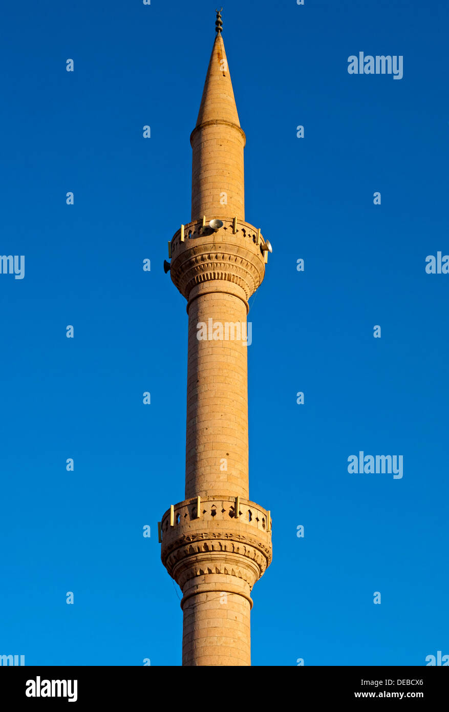 Mosque single minaret tower hi-res stock photography and images - Alamy