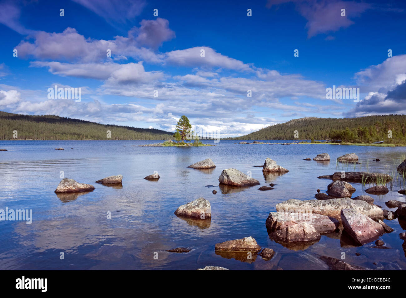 Lake Gutulisjoen and Gutulia National Park, Hedmark county, Norway ...