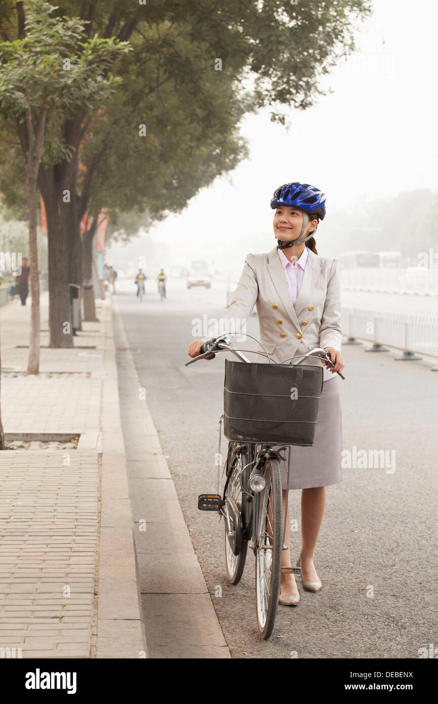 Business commuter woman china hi-res stock photography and images - Alamy