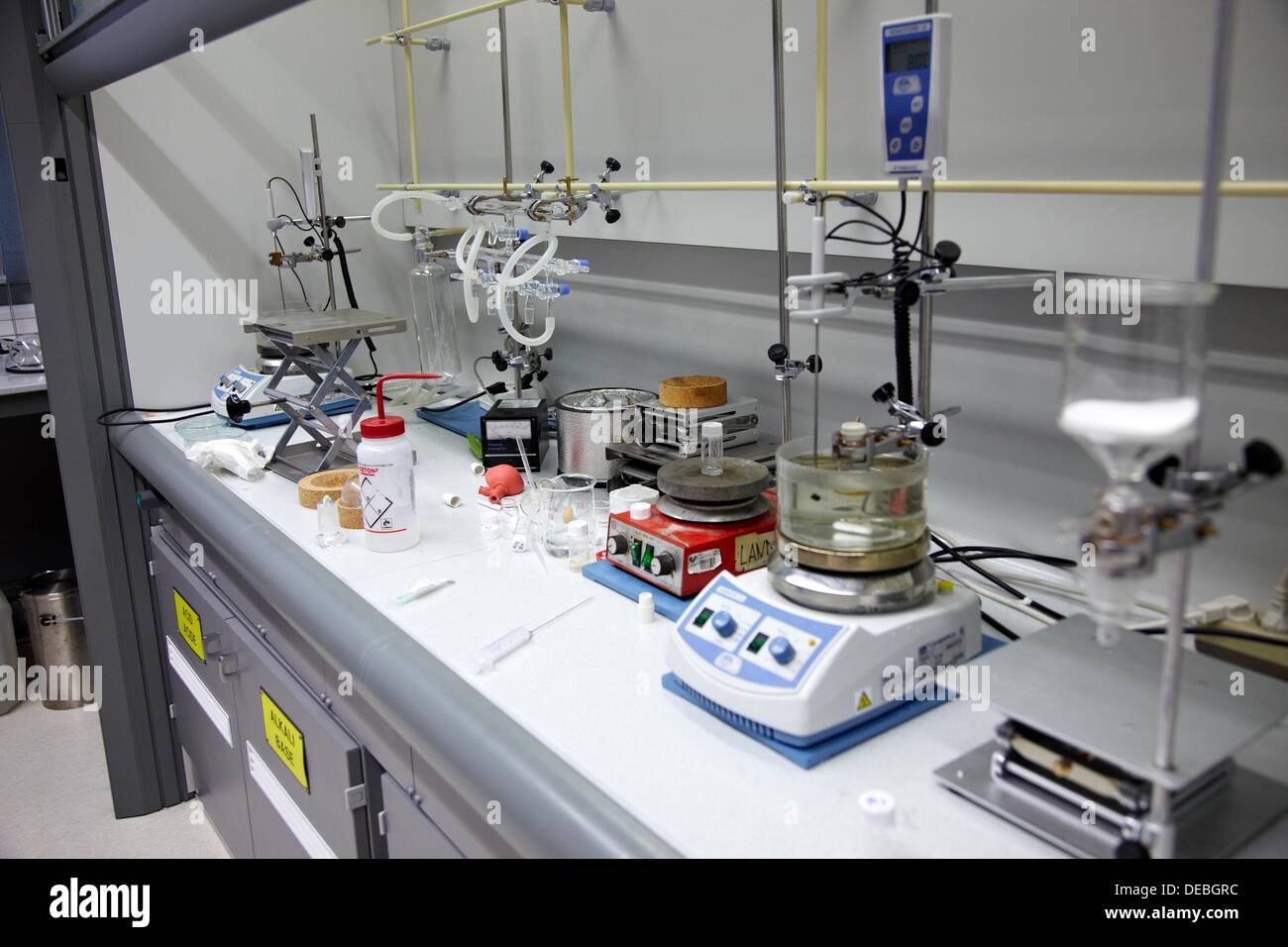 Polymer physics hi-res stock photography and images - Alamy