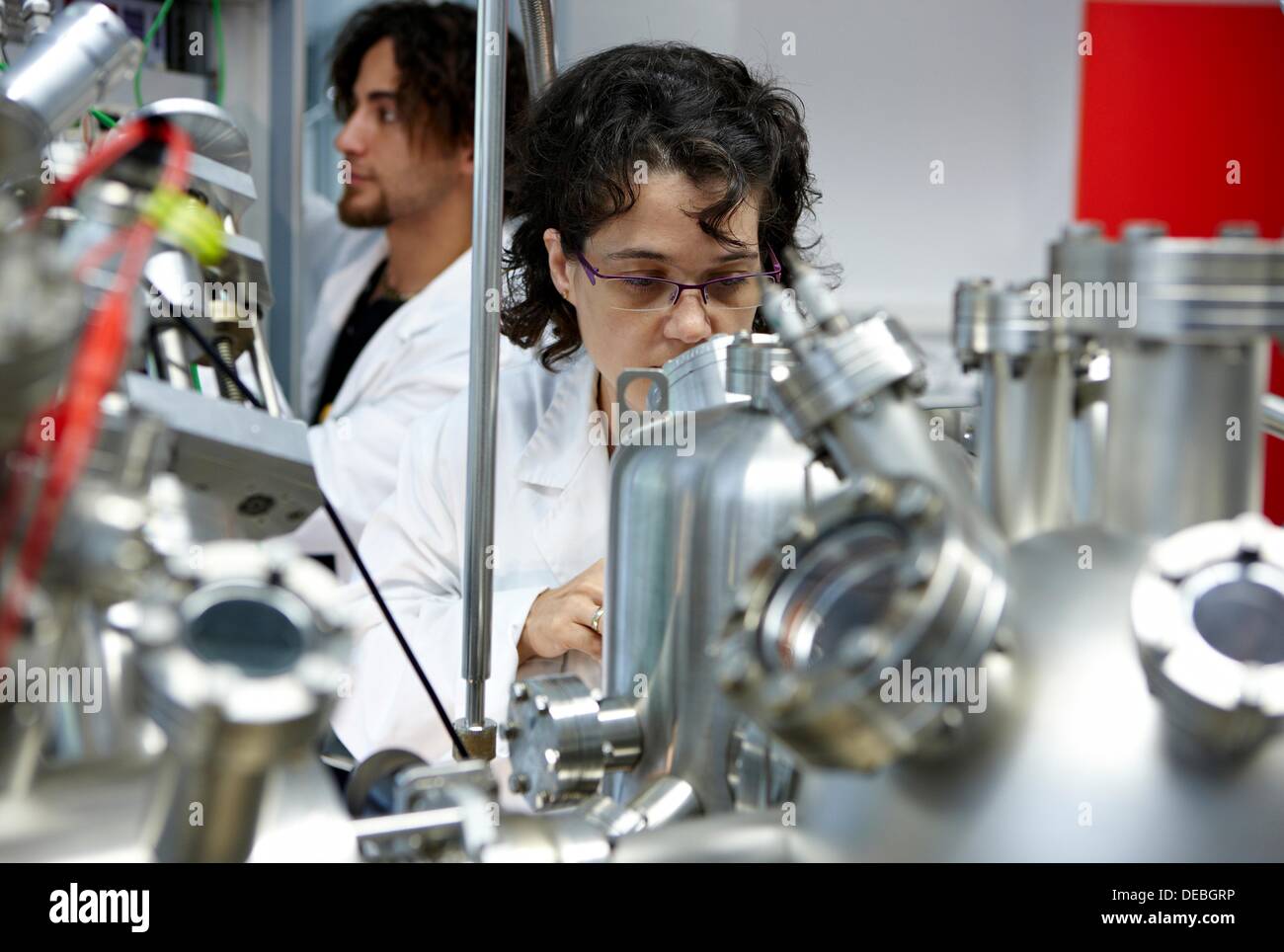 Scanning tunneling microscope hi-res stock photography and images - Alamy