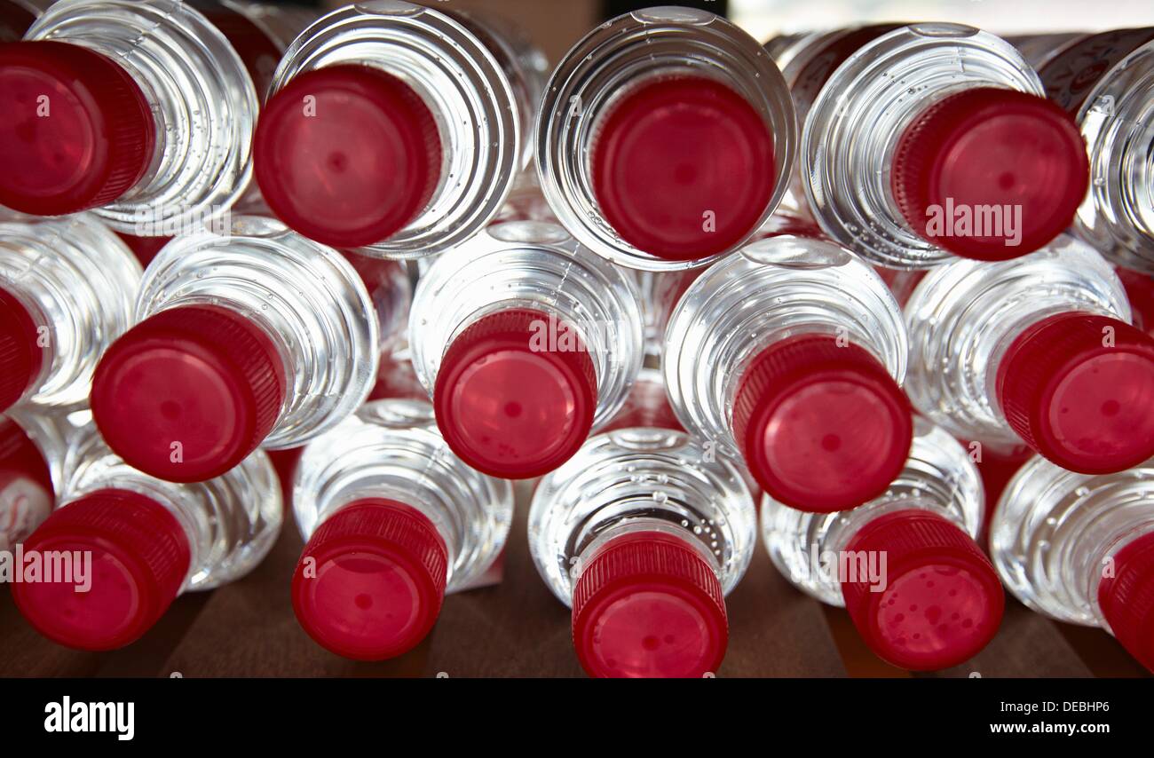 Plastic bottled water hi-res stock photography and images - Alamy
