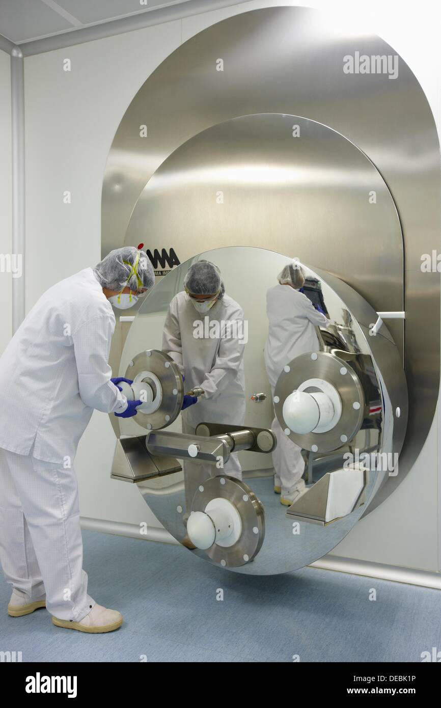 Clean Room Pharmaceutical Plant Drug High Resolution Stock Photography ...