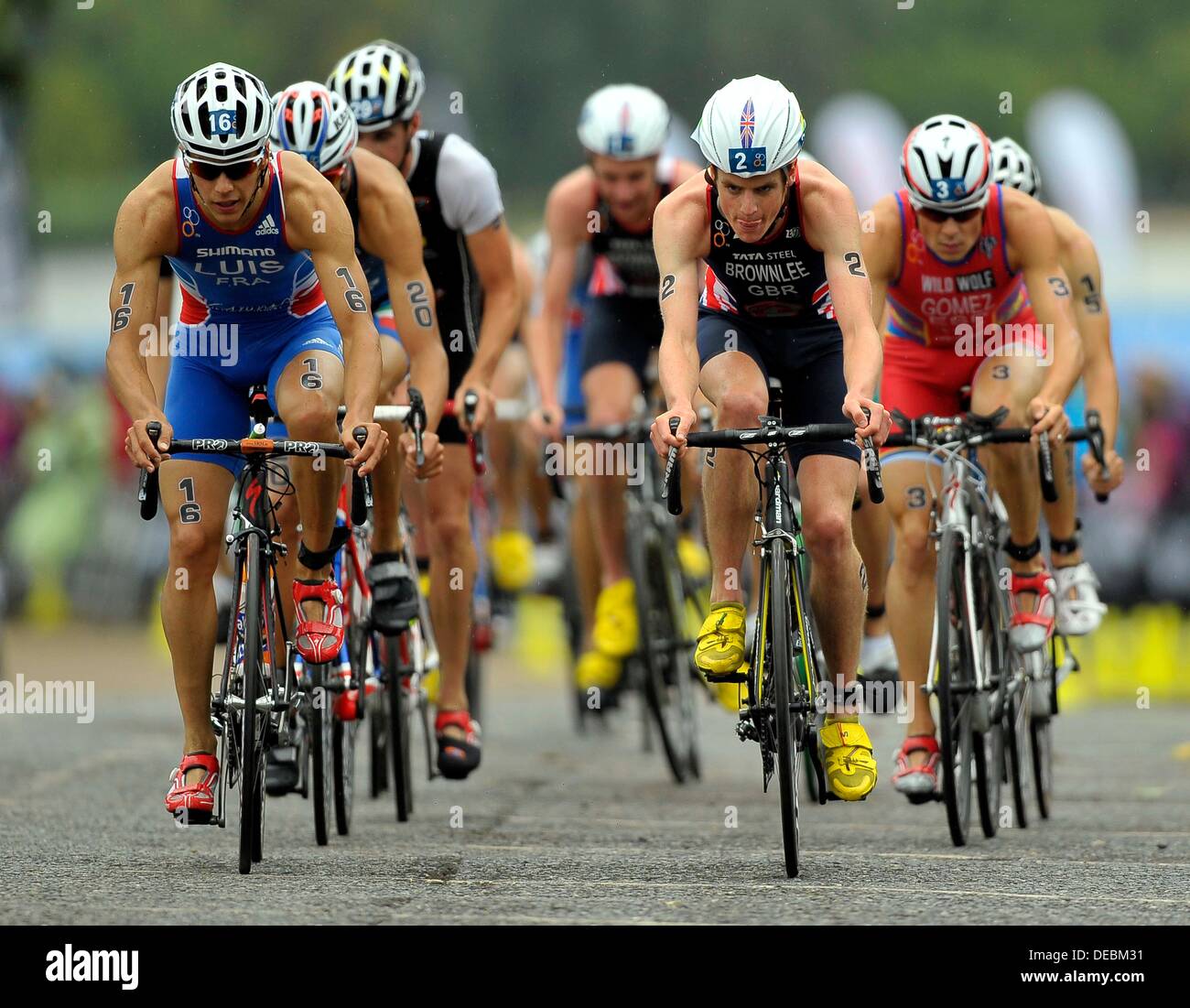 London, UK. 15th Sep, 2013. (l to r) Ryan Bailie (AUS, 16), Jonathan ...