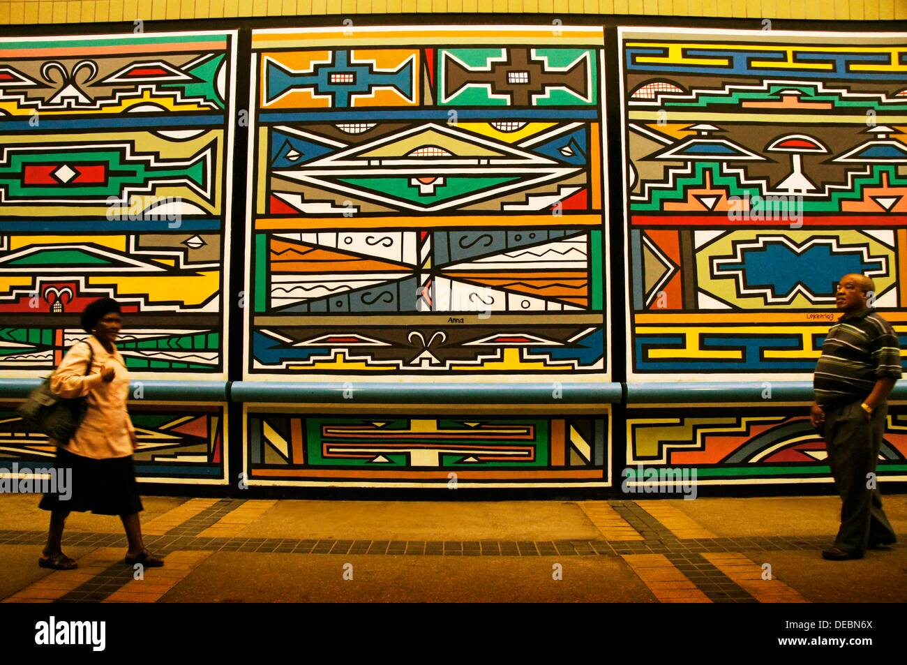 Ndebele Cultural High Resolution Stock Photography and Images - Alamy