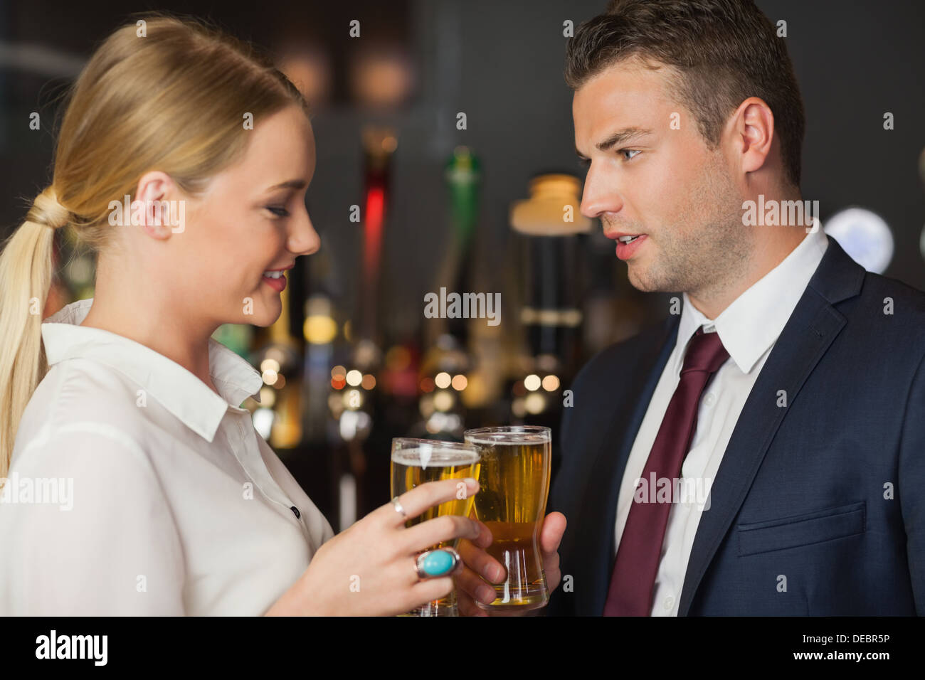 Clinking beer hi-res stock photography and images - Alamy