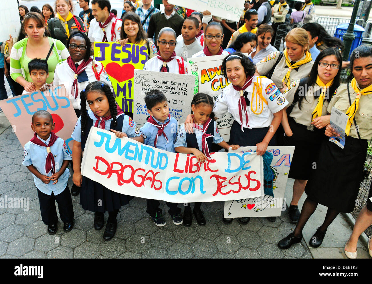 Family day poster latino hi-res stock photography and images - Alamy