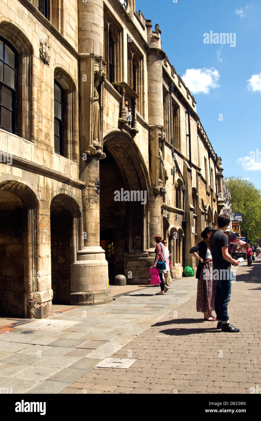 Waiting out hi-res stock photography and images - Alamy