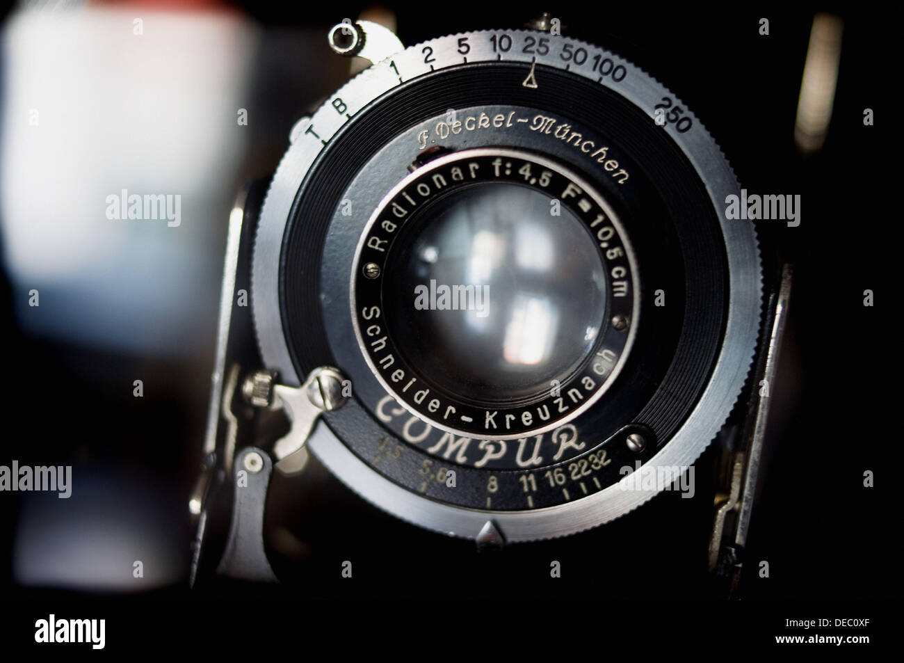 Old Camara Fotografica High Resolution Stock Photography and Images - Alamy