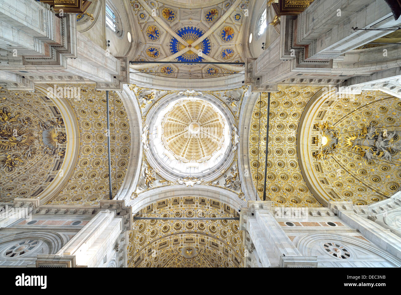 Como cathedral interior hi-res stock photography and images - Alamy