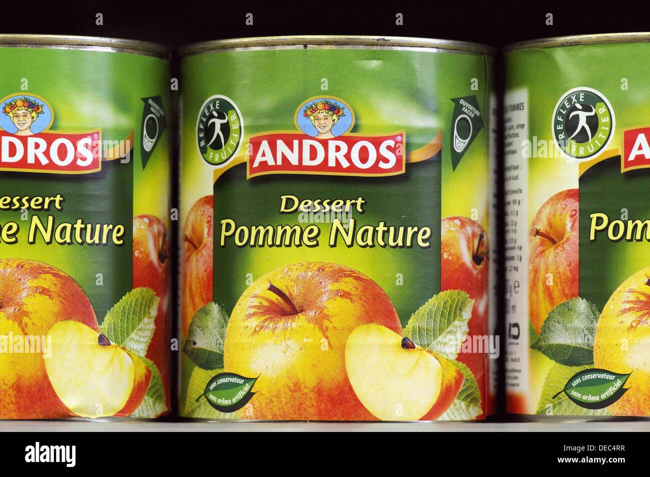 Canned apple in a supermarket hi-res stock photography and images - Alamy