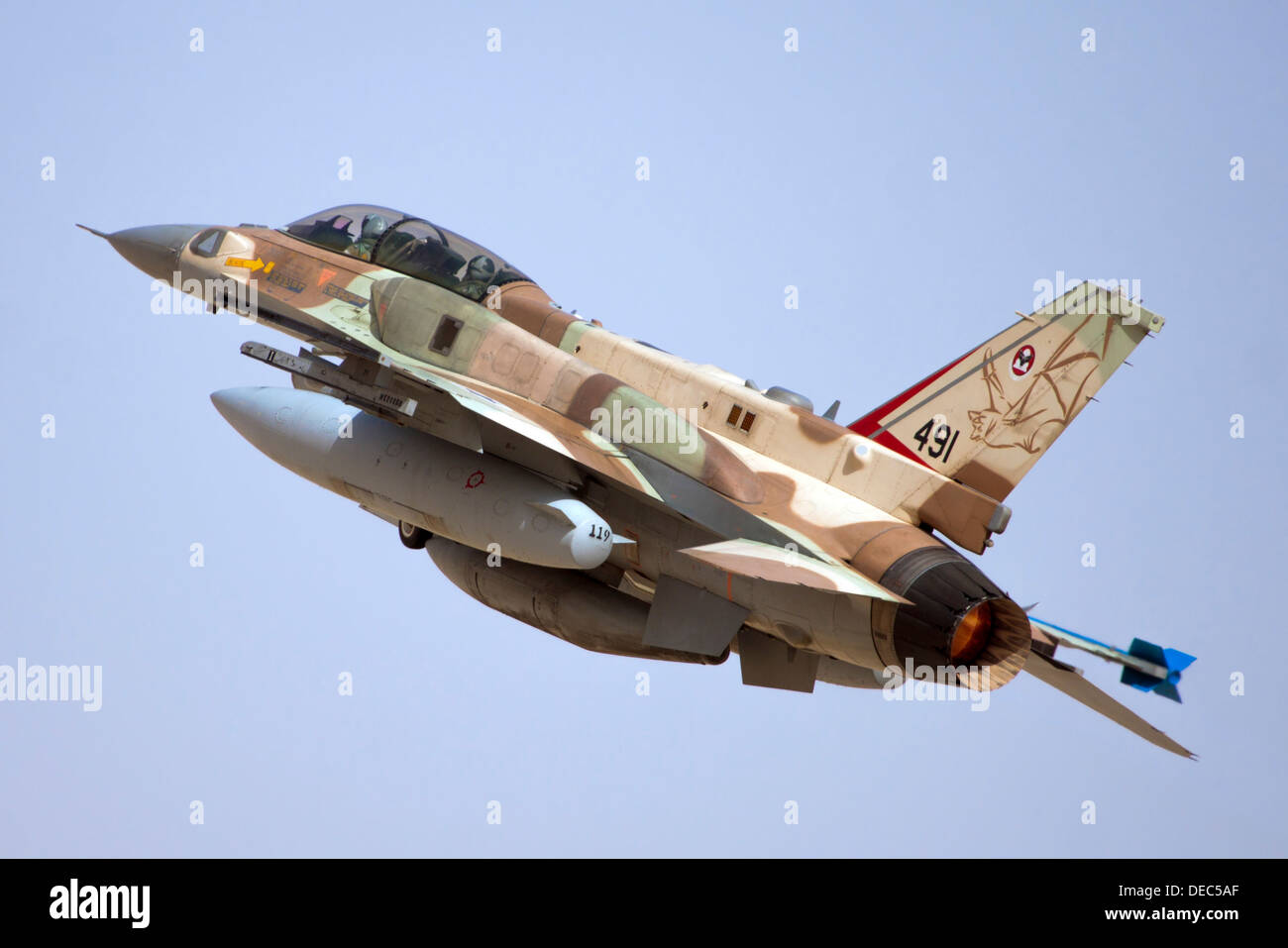 Israeli Air Force (IAF) F-16I Fighter jet in flight Stock Photo - Alamy