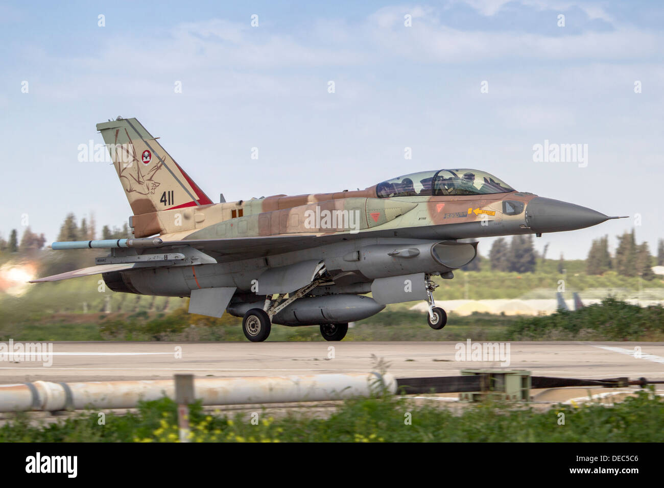 Israeli Air Force (IAF) F-16I Fighter jet at takeoff Stock Photo - Alamy