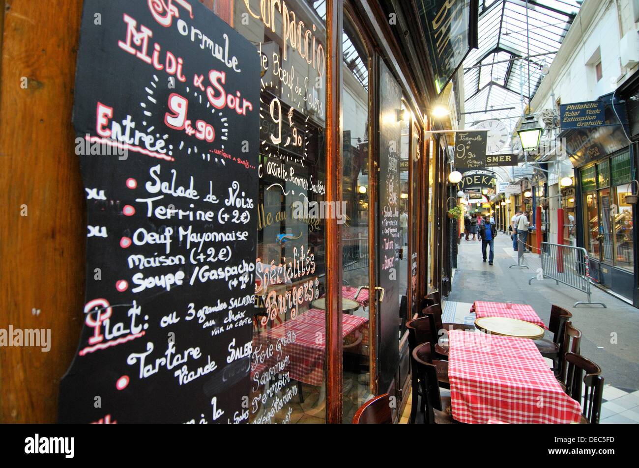 Passage des Panoramas (1799) roofed commercial passageway between ...