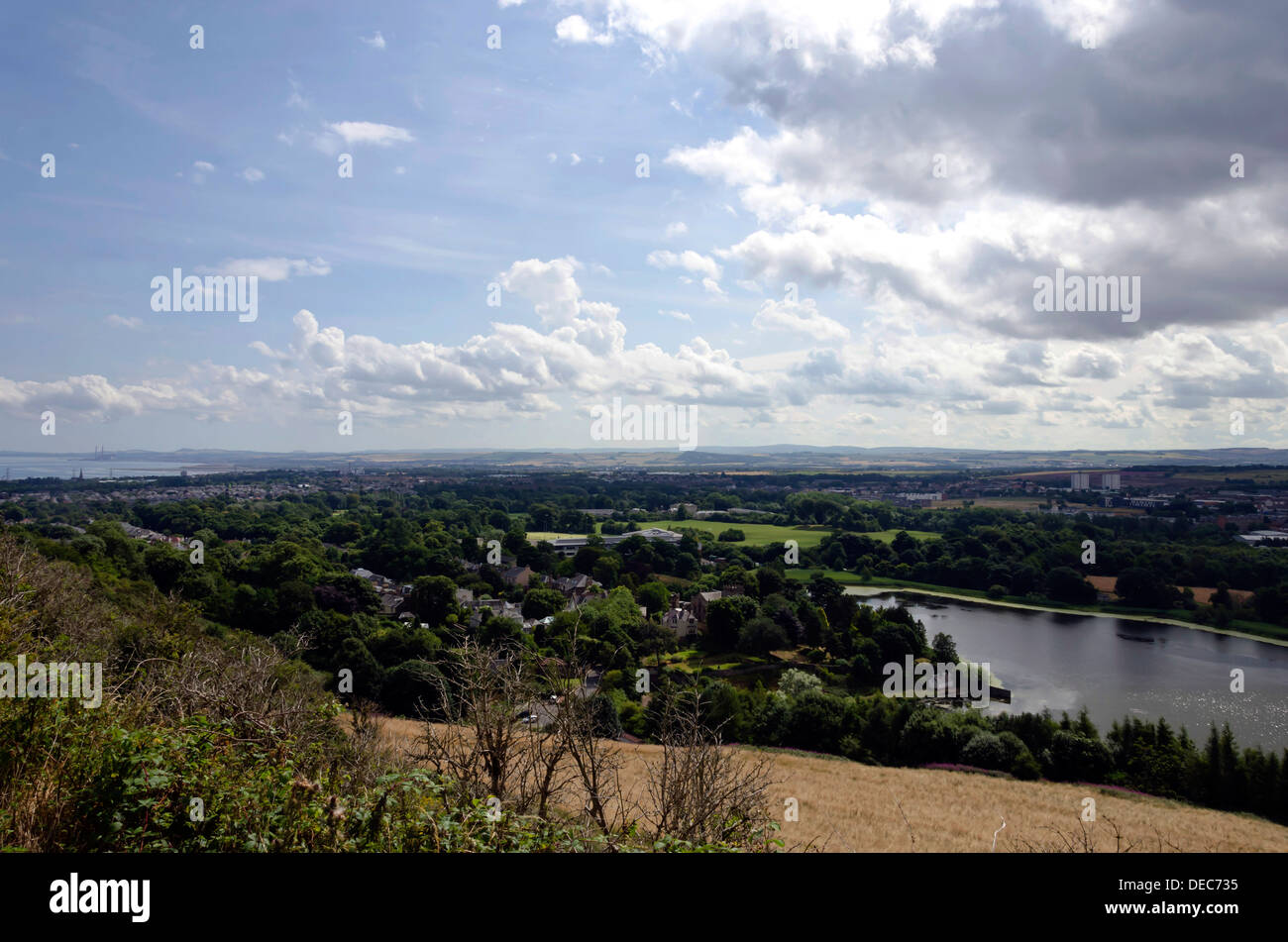 Duddingston loch edinburgh hi-res stock photography and images - Alamy