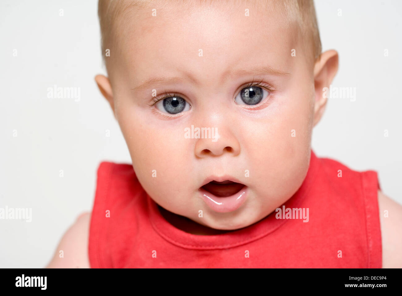 Child eyes glare hi-res stock photography and images - Alamy