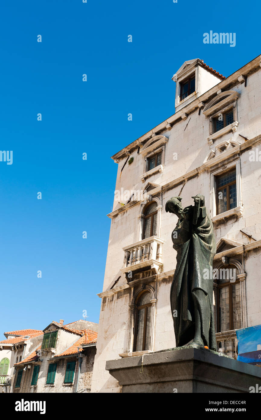 Statue of poet Marko Marulic, Vocni trg (Fruit square), Split, region ...