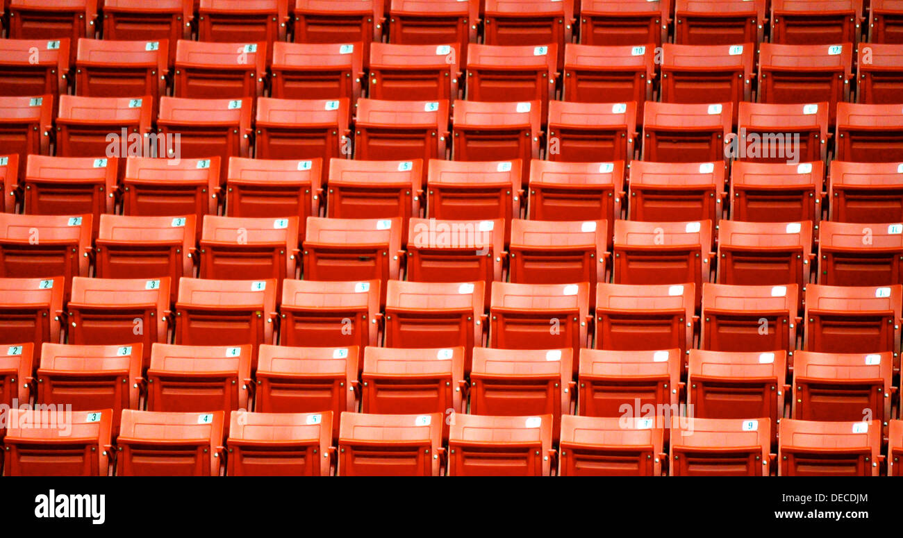 Chairs basketball hi-res stock photography and images - Alamy