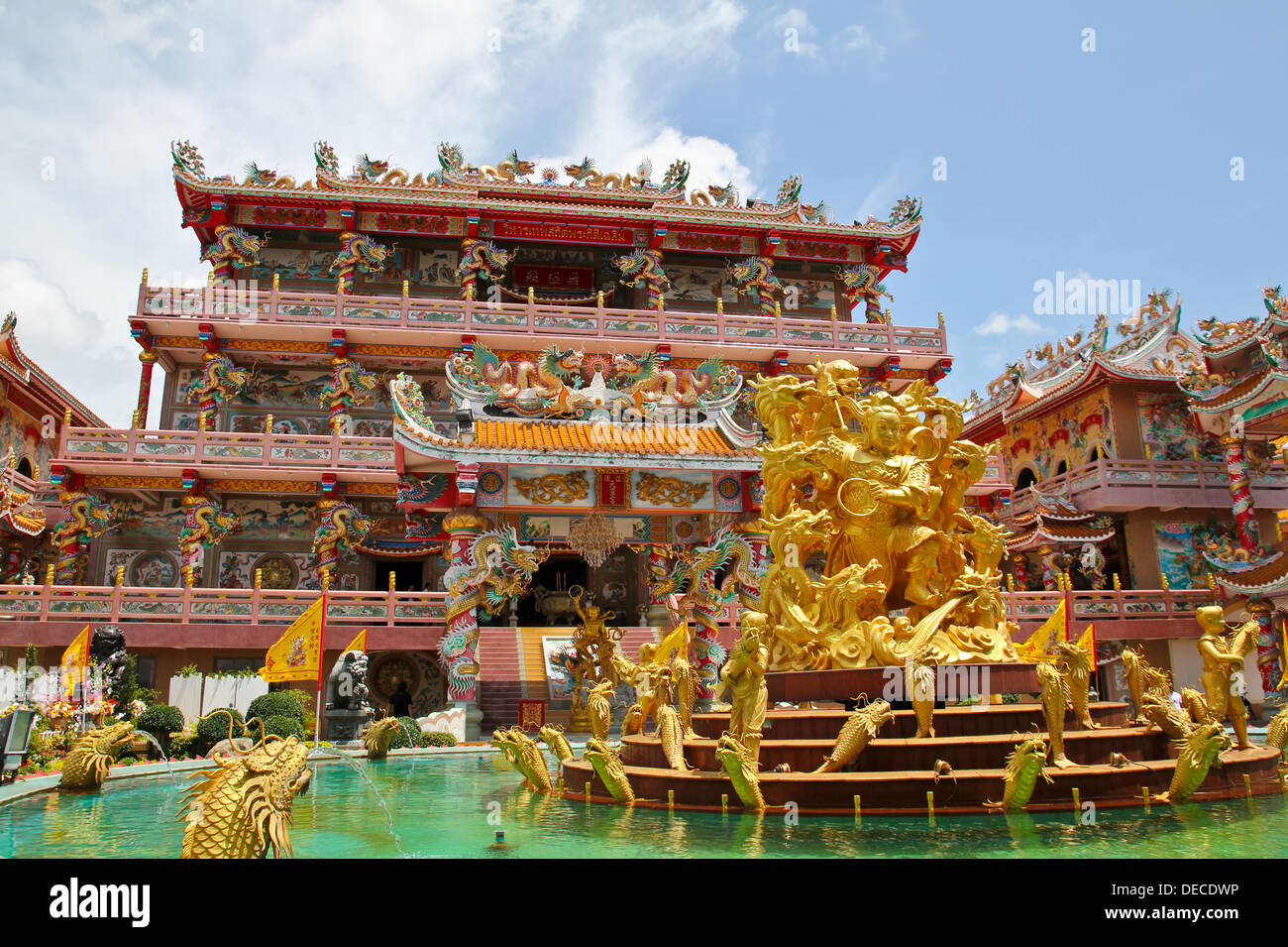 Beautiful chinese temple in thailand Stock Photo - Alamy
