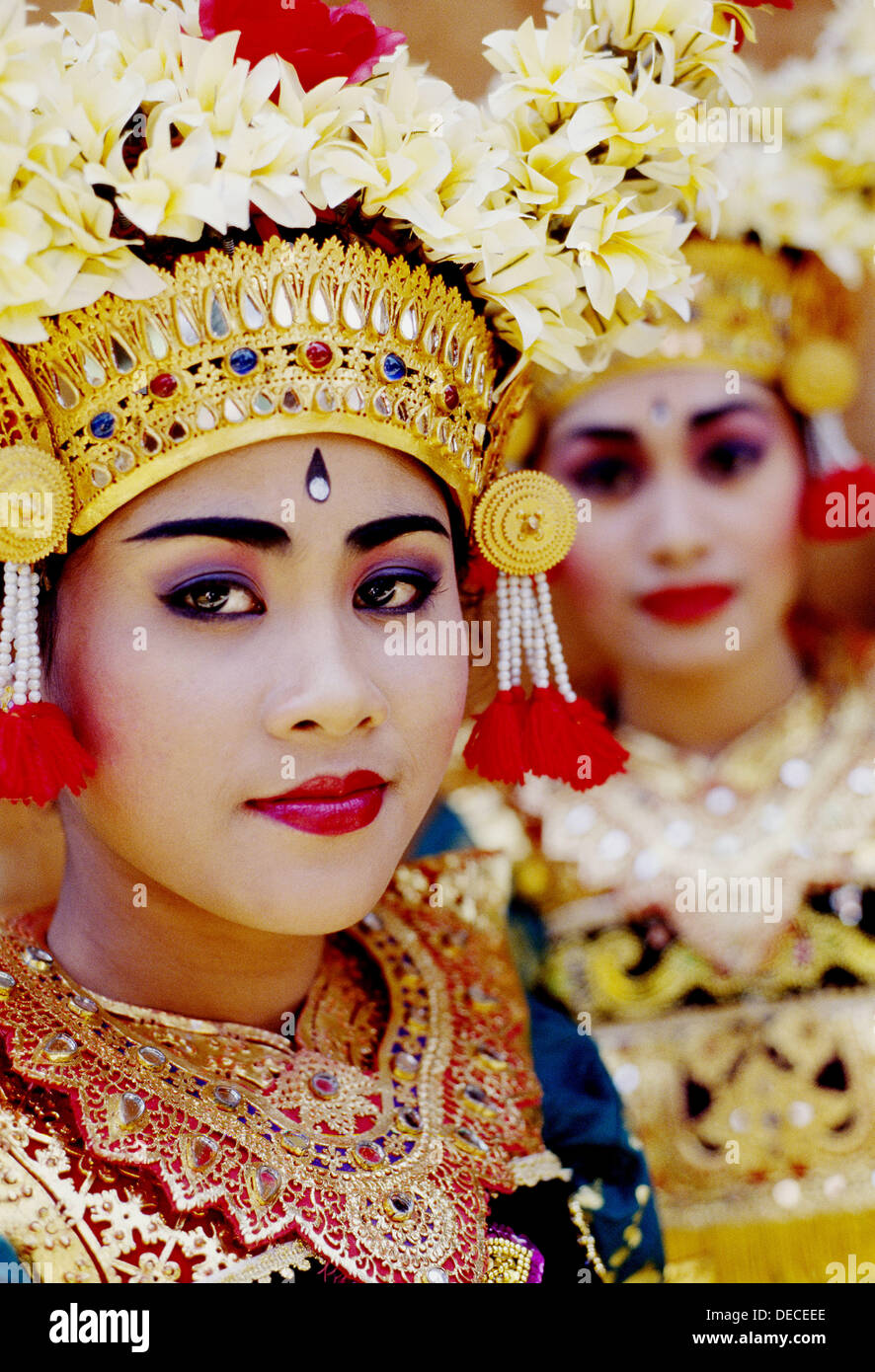 Balinese dancer at hi-res stock photography and images - Alamy