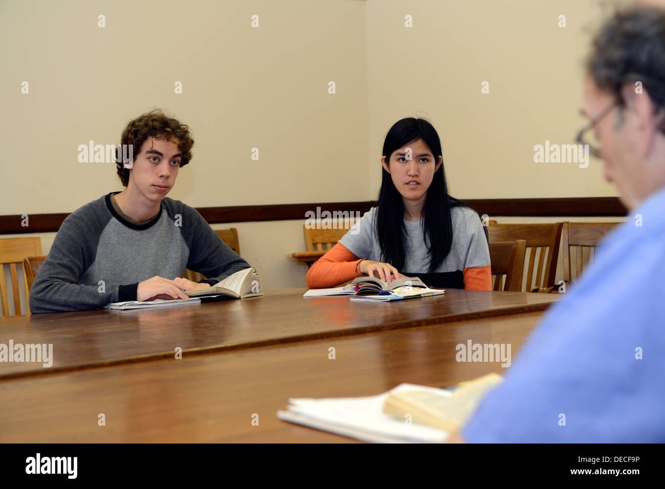 Yale University undergraduates at an English Shakespeare class in Yale ...