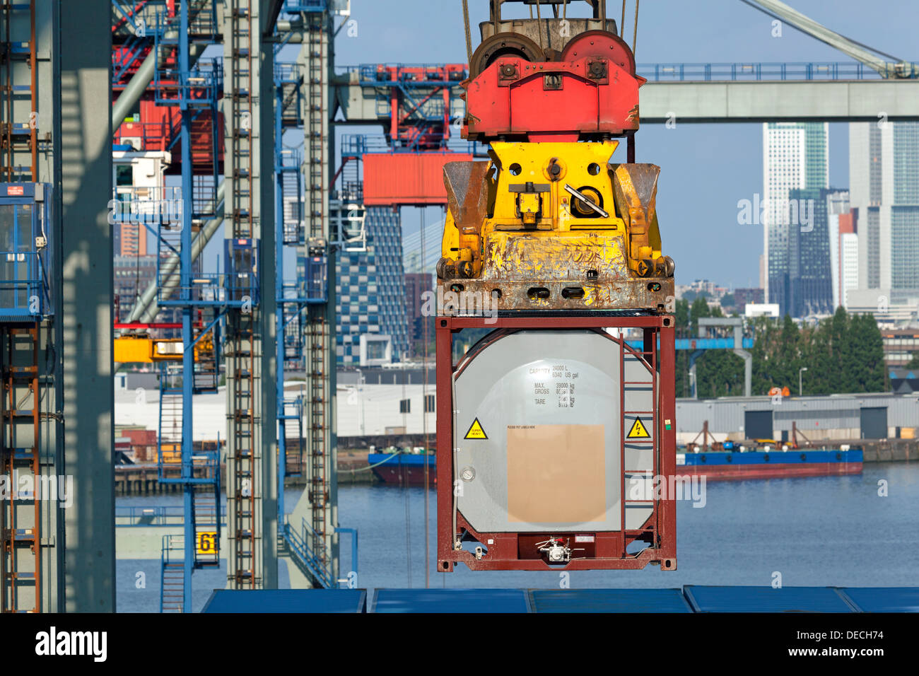 Harbor of rotterdam hi-res stock photography and images - Alamy