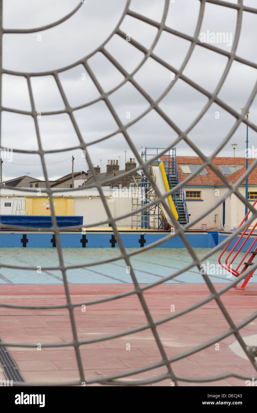 Stonehaven open air, heated seawater swimming pool undergoing ...