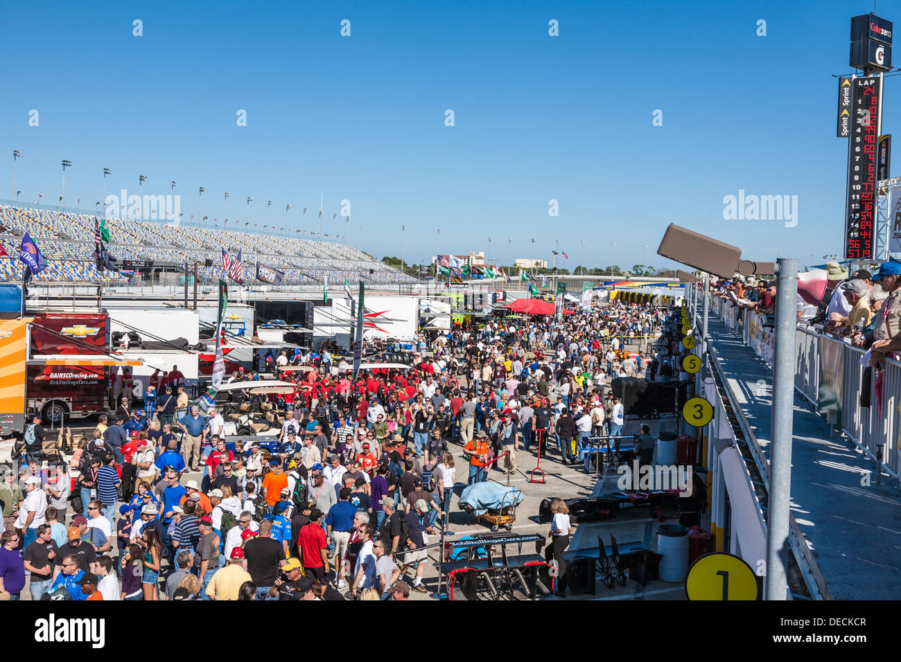 Crowded garage area at Daytona International Speedway just before the ...