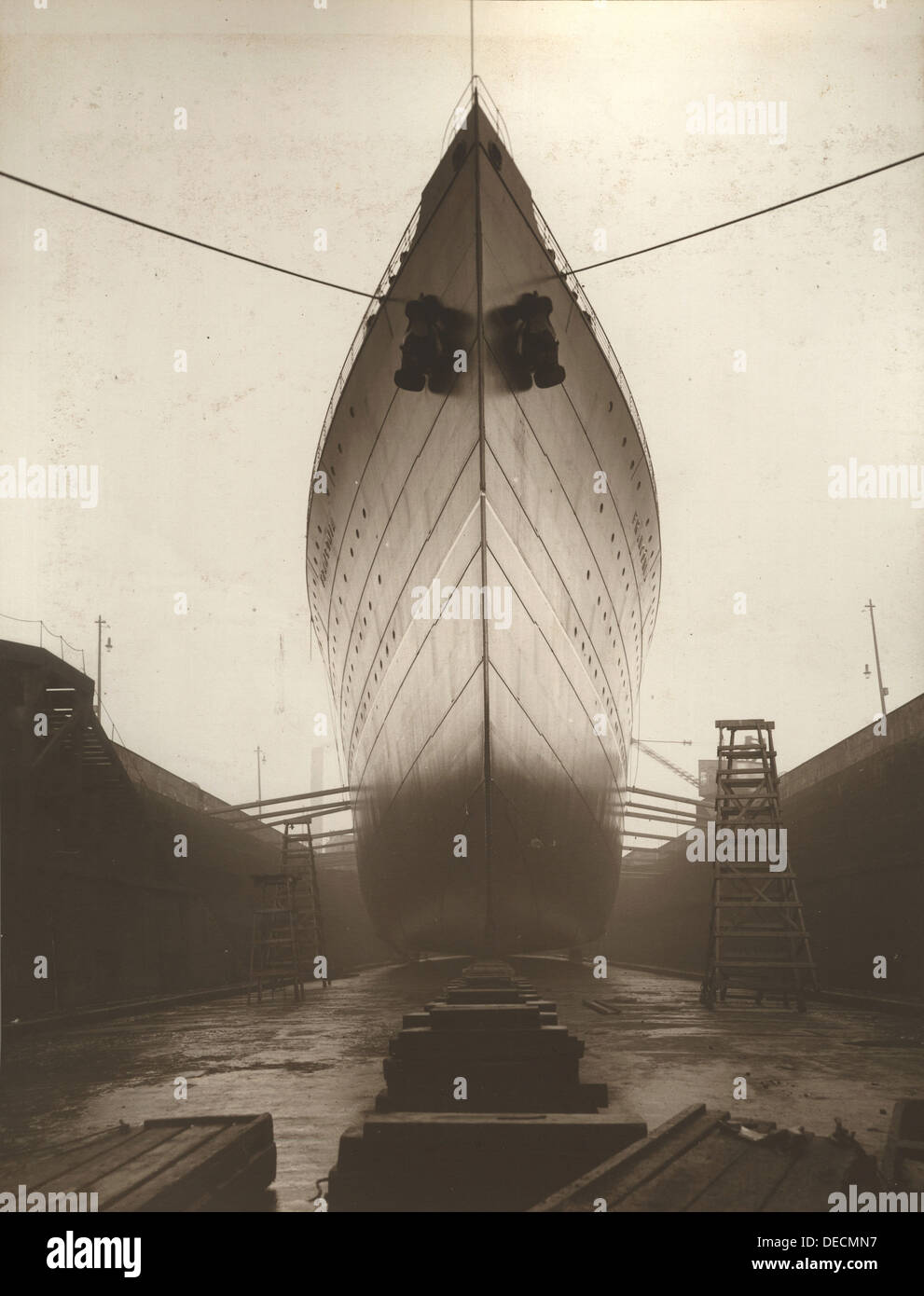 The RMS Franconia was a British ocean liner that launched in 1910. It ...