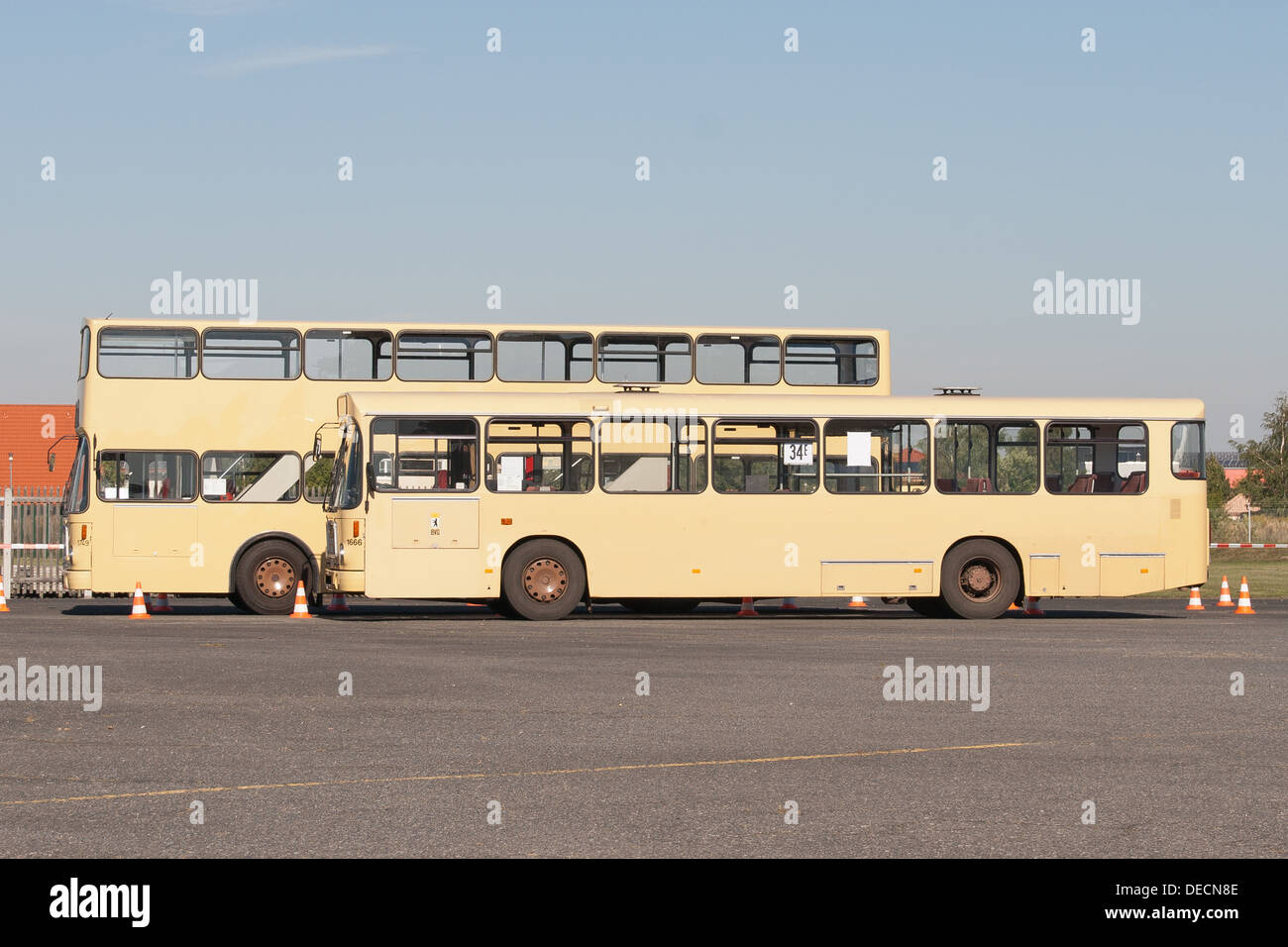 Berlin Vintage Bus Germany High Resolution Stock Photography and Images ...