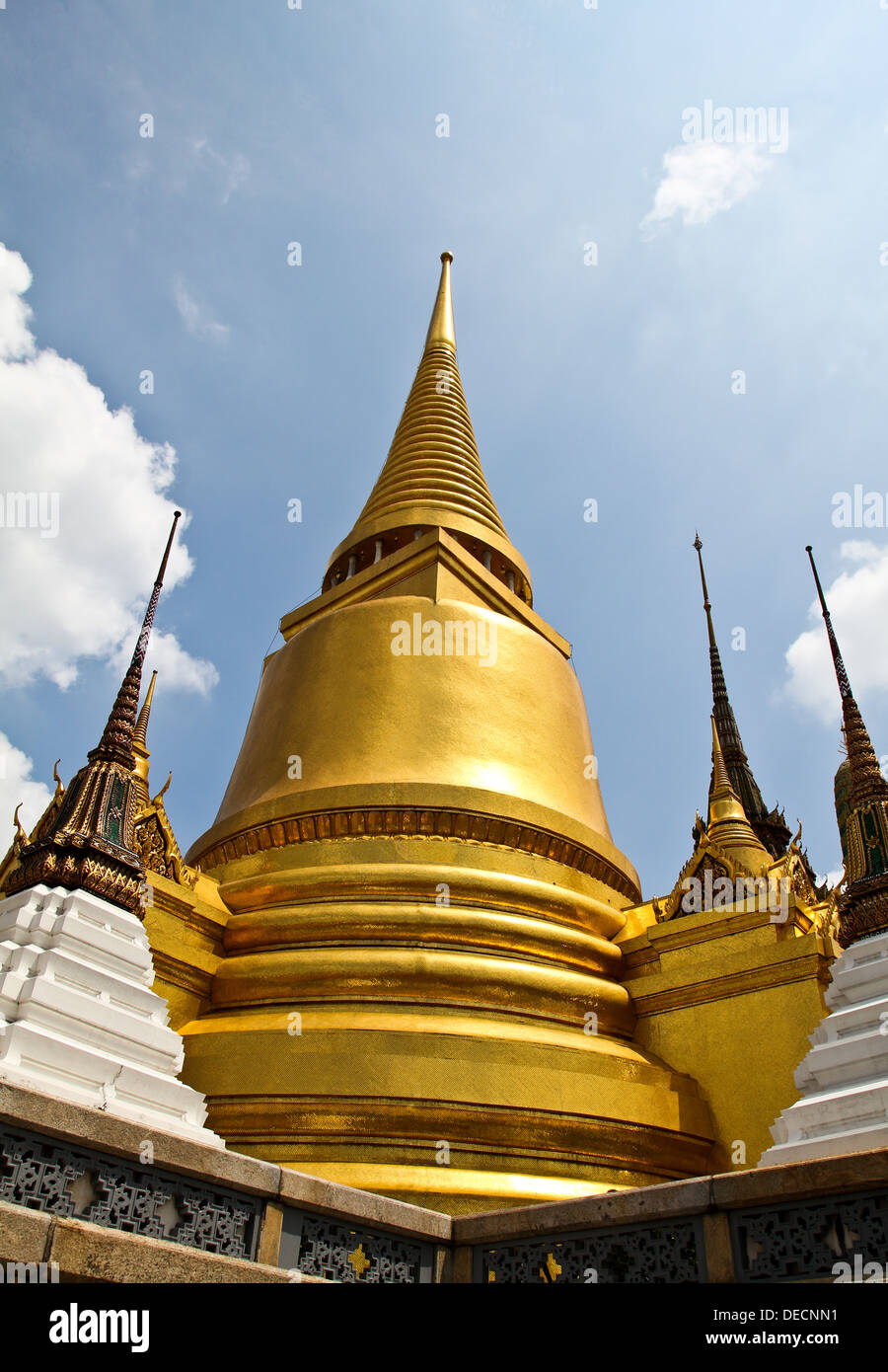 Emerald temple hi-res stock photography and images - Alamy