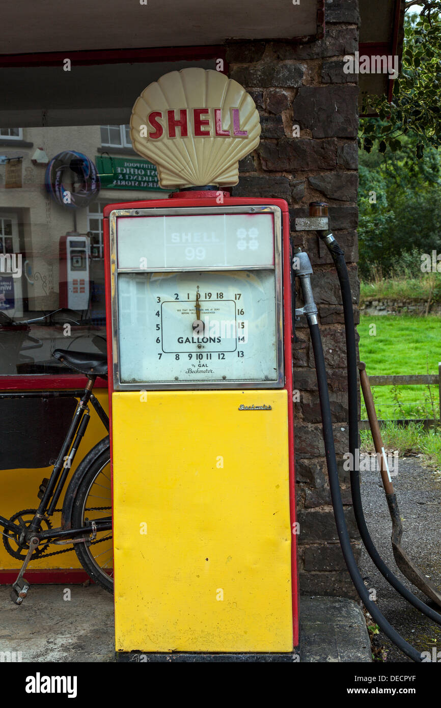 Old style petrol pump hi-res stock photography and images - Alamy
