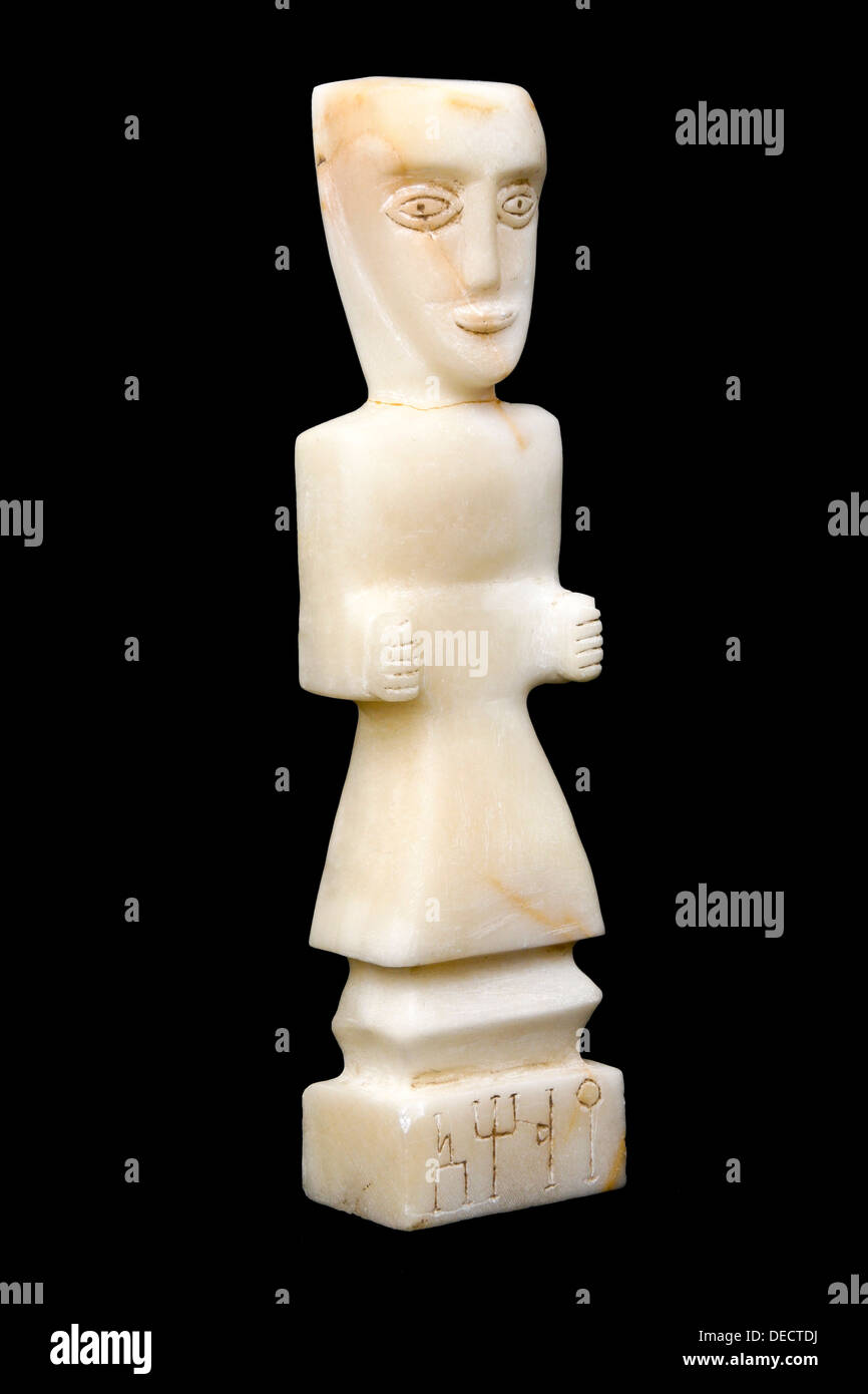 Ancient carved statue excavated in Yemen Stock Photo - Alamy