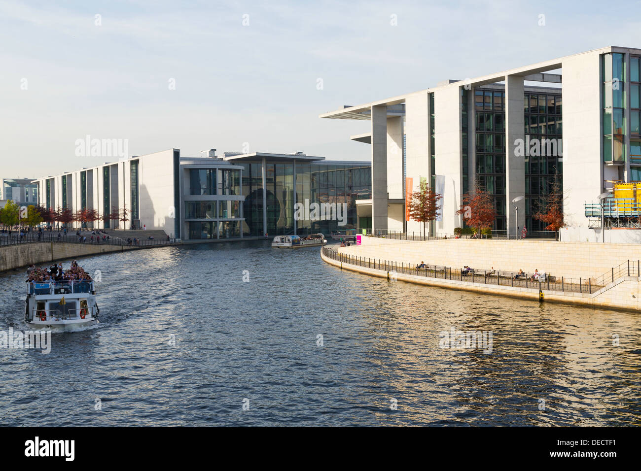 Glass roof over berlin hi-res stock photography and images - Alamy