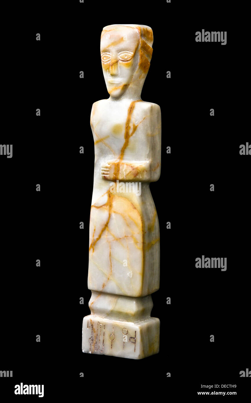 Ancient carved statue excavated in Yemen Stock Photo - Alamy