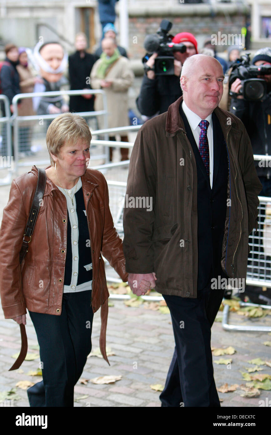 Sally (L) and Bob (R) Dowler parents of murdered English 13 year old ...
