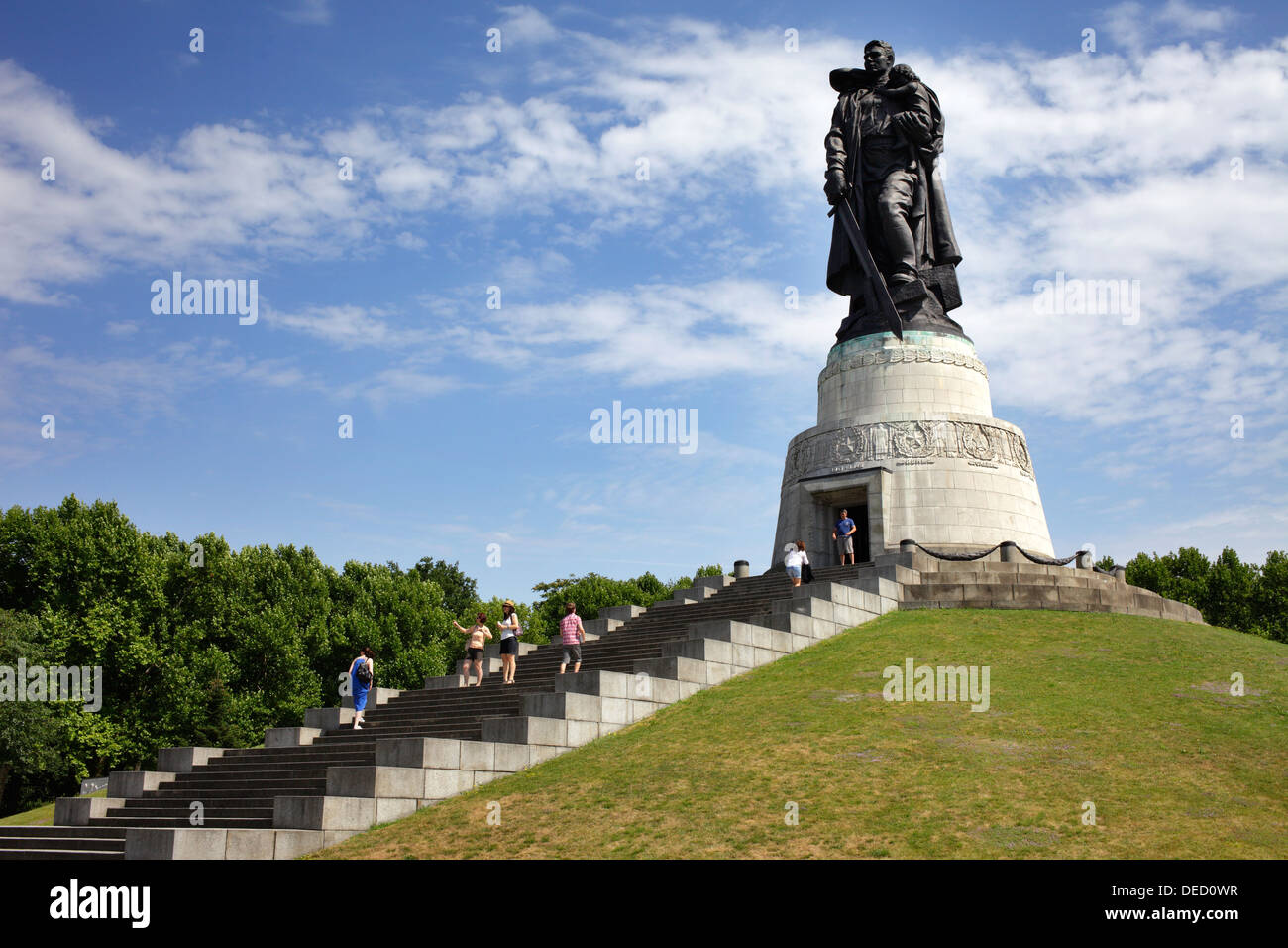 Berlin, Germany, Soviet War Memorial in Treptow park Stock Photo - Alamy