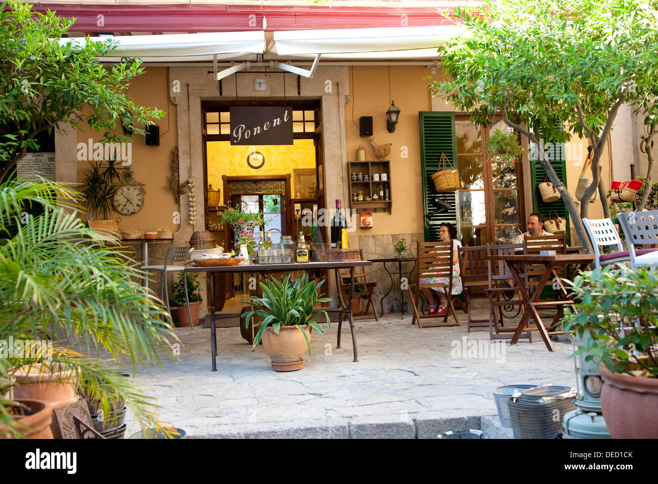 Valldemossa bar hi-res stock photography and images - Alamy