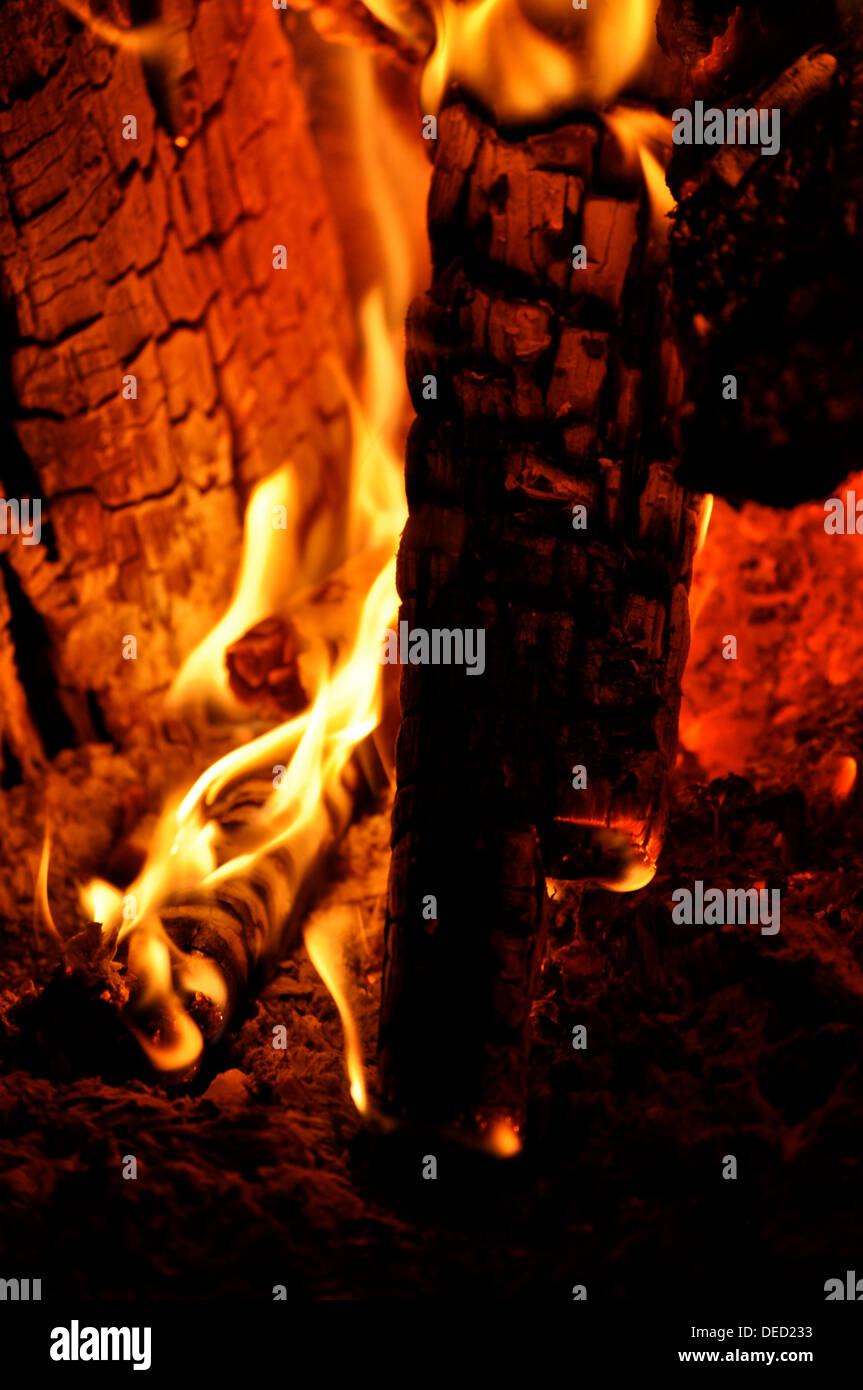 camp fire campfire embers Fall Break fire flame Stock Photo - Alamy