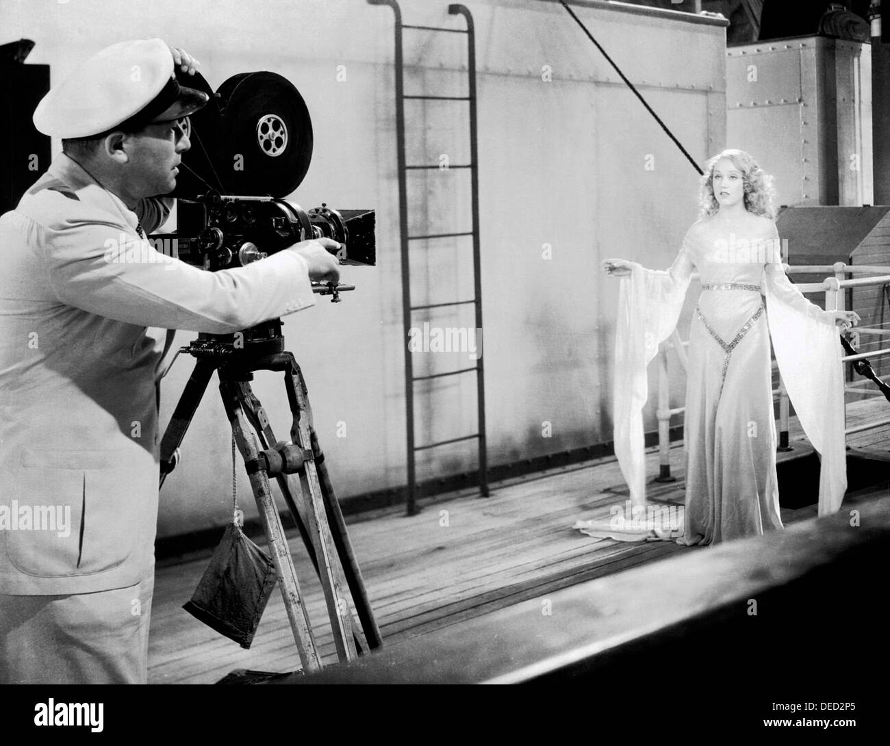 KING KONG 1933 RKO film with Fay Wray and Robert Armstrong Stock Photo ...