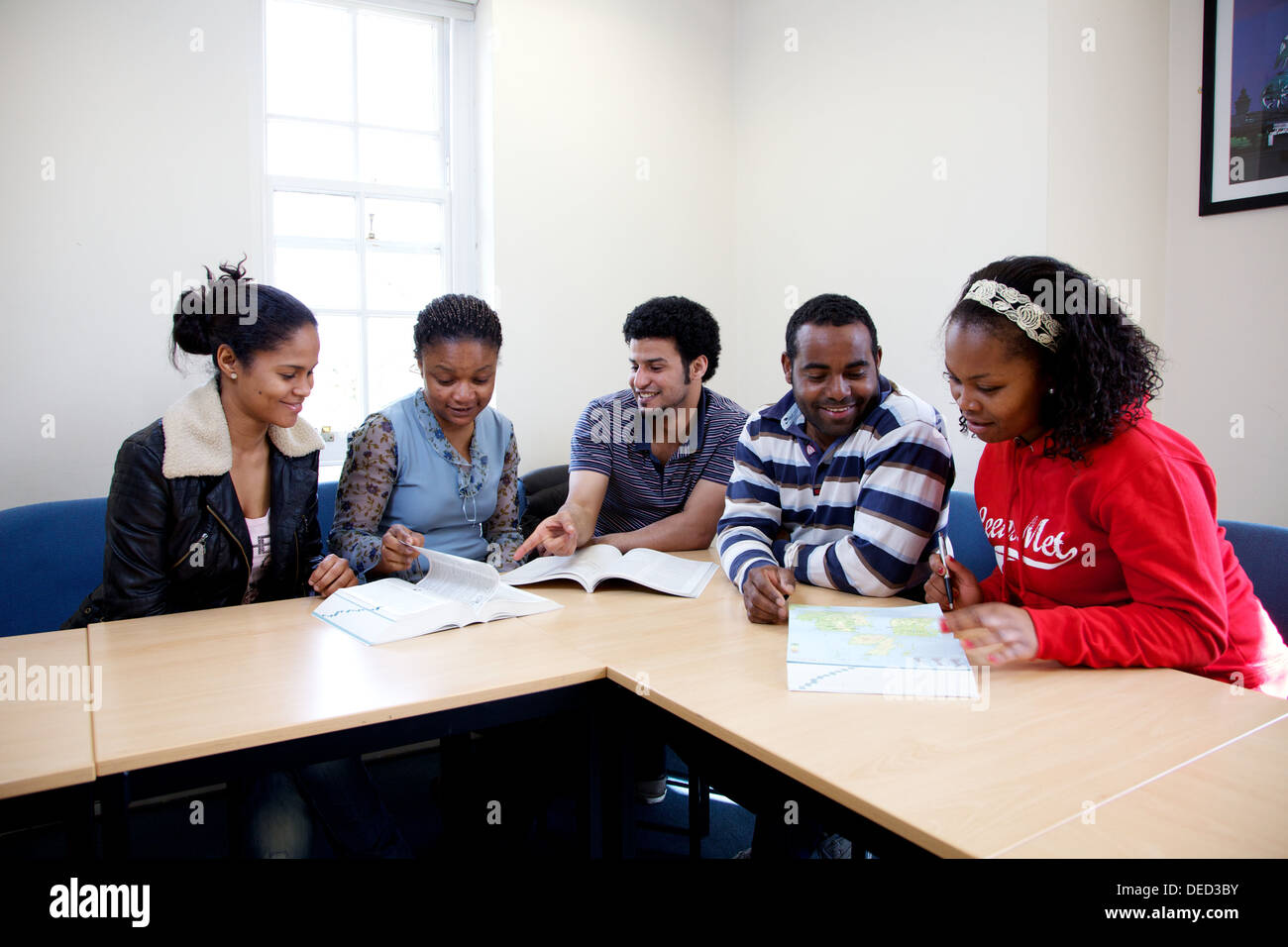 foreign students in classroom Stock Photo - Alamy
