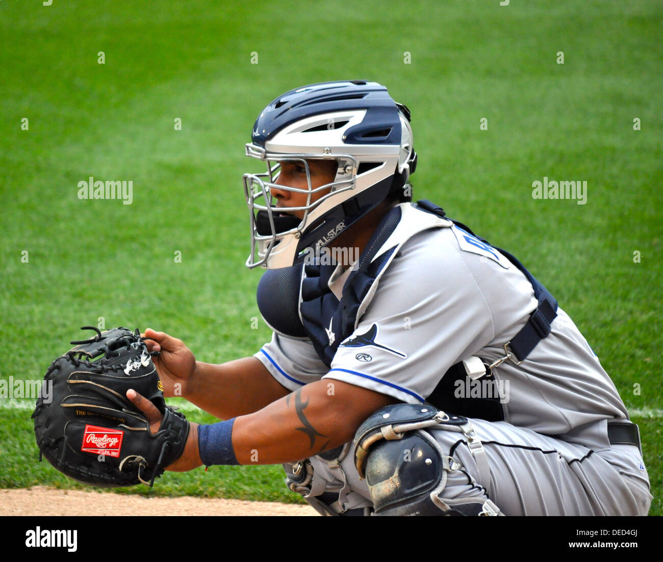 Catching baseball hi-res stock photography and images - Alamy