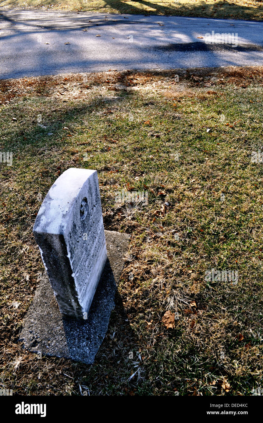 Cemetery Headstone Background Stock Photo - Alamy
