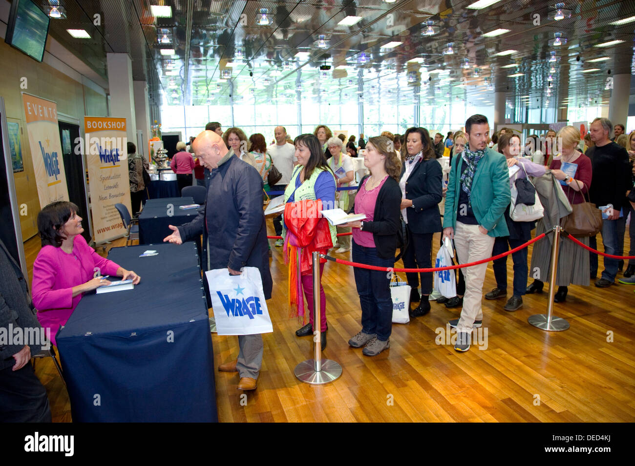 Mary neal hi-res stock photography and images - Alamy