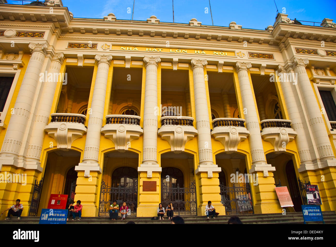 Hanoi Landmark Opera House High Resolution Stock Photography and Images ...
