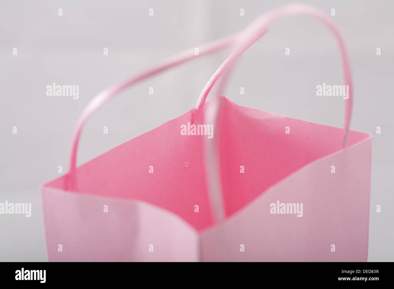 Macro shot of an empty shopping bag Stock Photo - Alamy